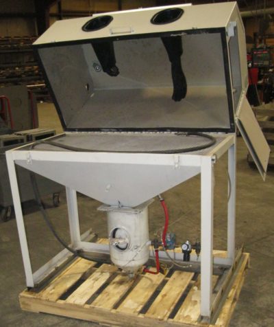 Abrasive Sandblasting Cabinets | Cyclone Manufacturing